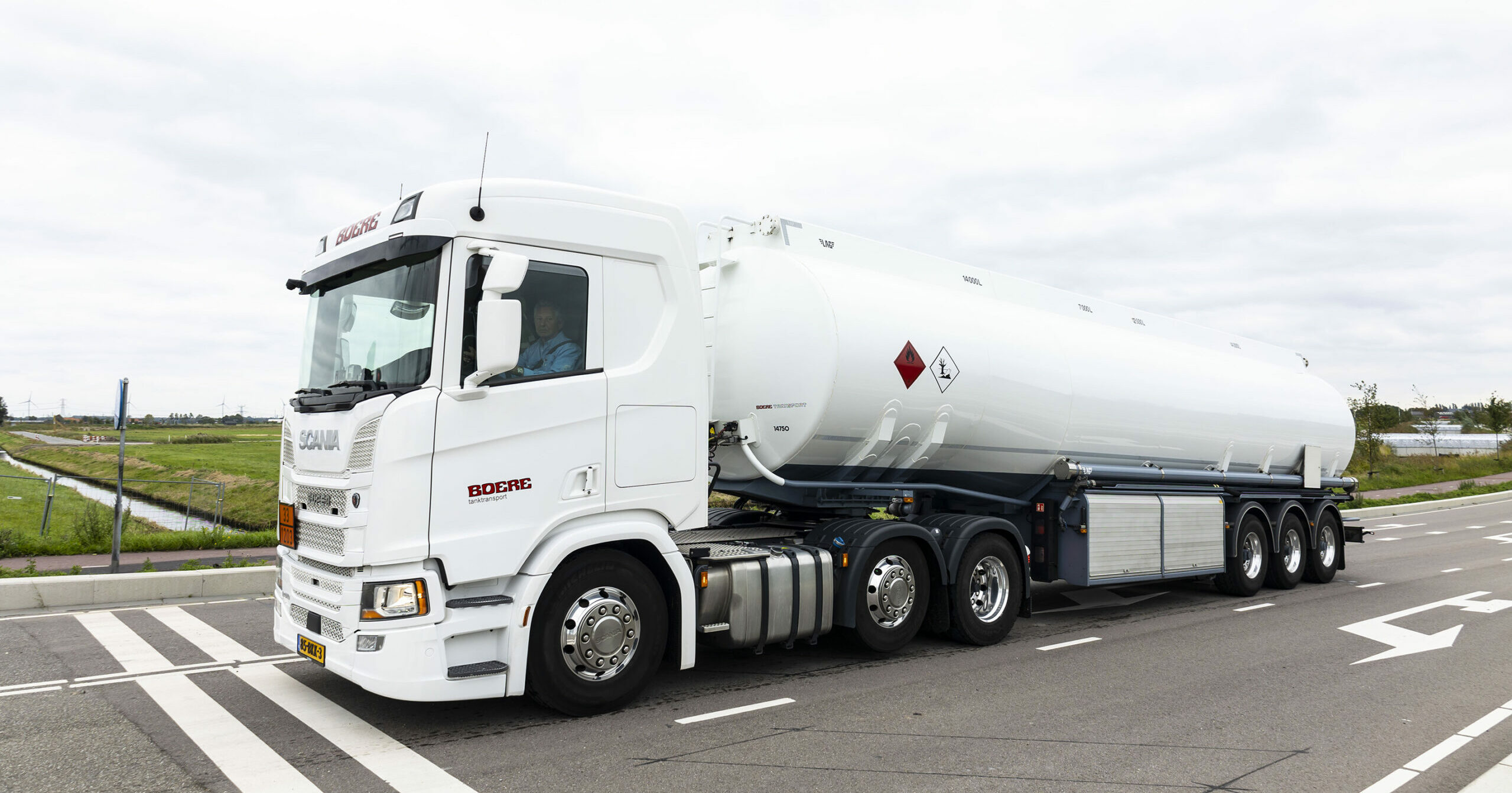 Chauffeur Tankcontainer